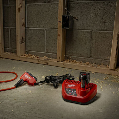 2510-20 - Milwaukee 2510-20 - M12 AC/DC Wall & Vehicle Charger