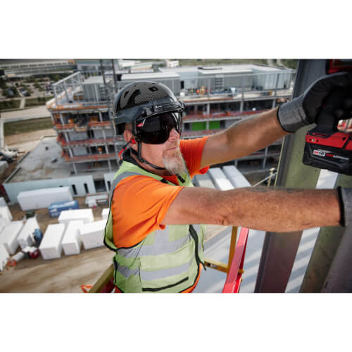 48-73-1380 - Milwaukee 48-73-1380 - BOLT Front Brim Vented Safety ...