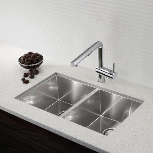 443053 - Blanco 443053 - Quatrus R0 32" 50/50 Double Bowl Undermount ...
